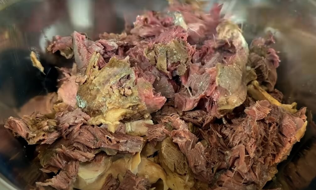 Traditional Meated Jelly (Aspic) Recipe – Authentic Eastern European ...